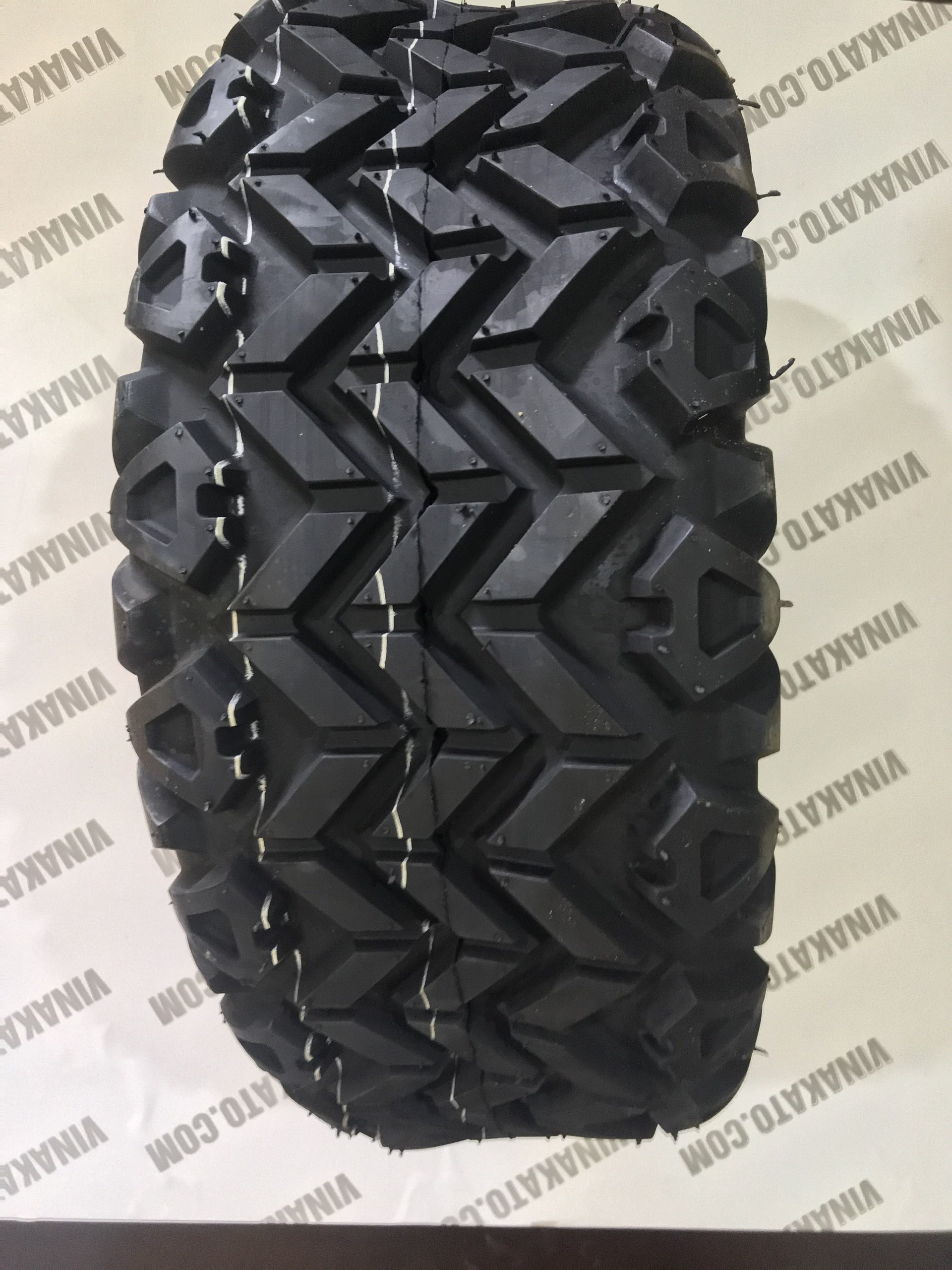 Lốp Innova 24x10.50-10, 4pr(CẮT CỎ) - Vinakato